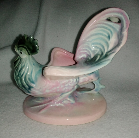 hull | Art | Vintage Hull Usa Rooster Planter Pink Green Mid Century ...